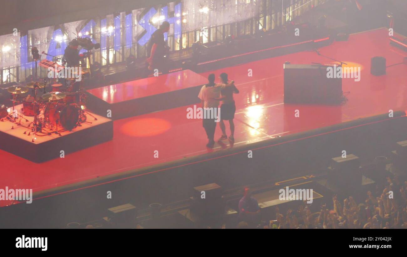 Inglewood, California, USA 27th August 2024 Josh Dunn and Tyler Joseph ...