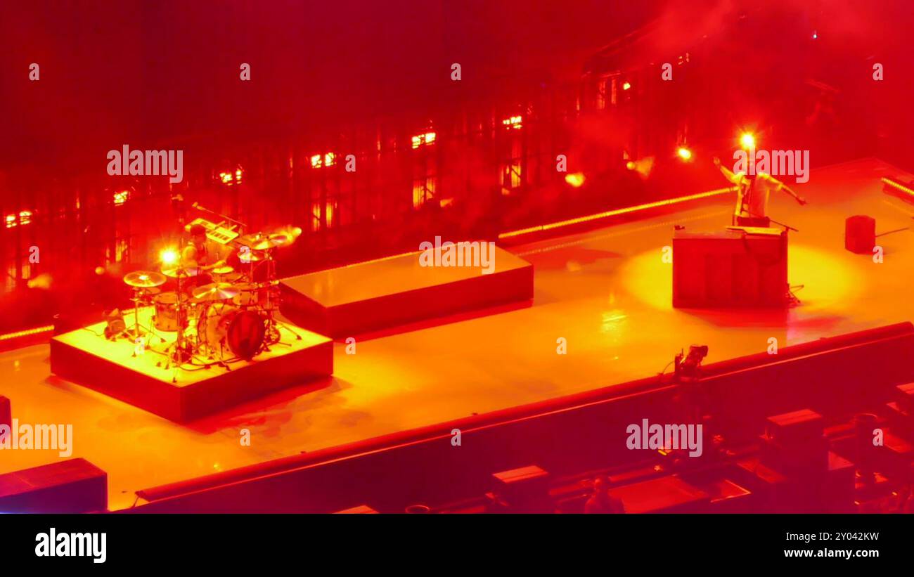 Inglewood, California, USA 27th August 2024 Josh Dunn and Tyler Joseph ...