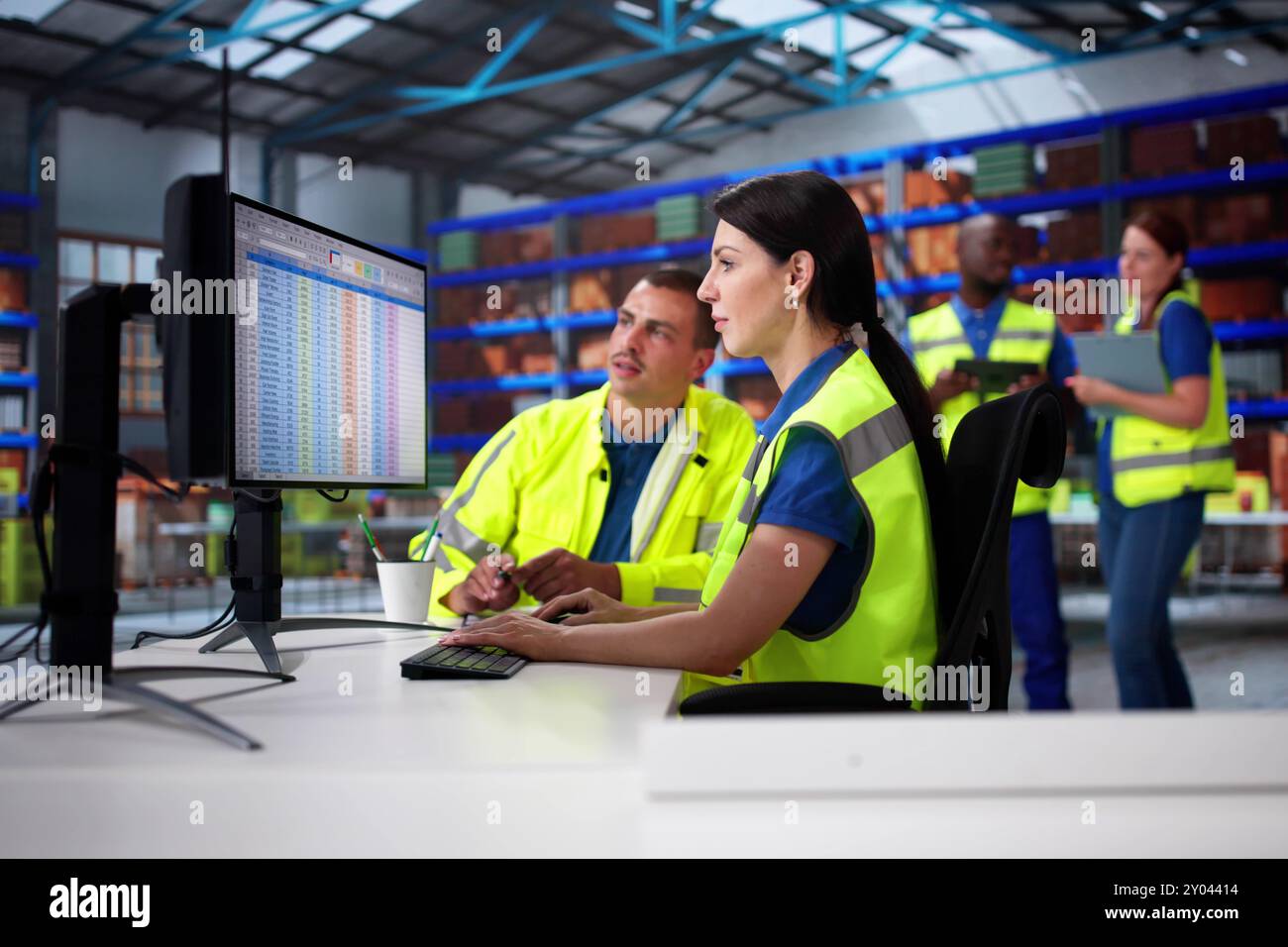 Inventory management group hi-res stock photography and images - Alamy