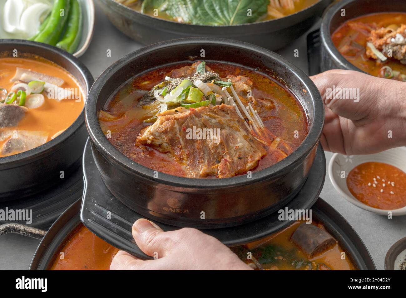 Korean food dish Side dishes, pork rib hangover soup, gopchang hot pot ...