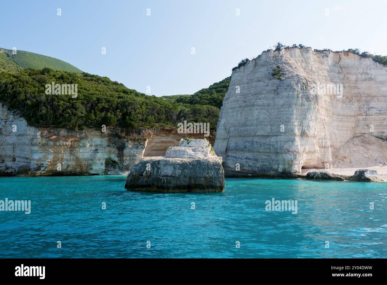 The amazing Fteri beach in Kefalonia island, Greece Stock Photo - Alamy