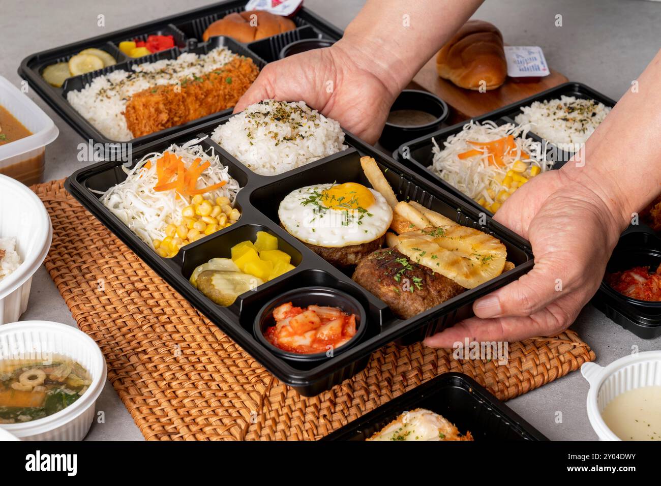 Pork cutlet, handmade, hamburger steak, cheese roll, curry cutlet ...