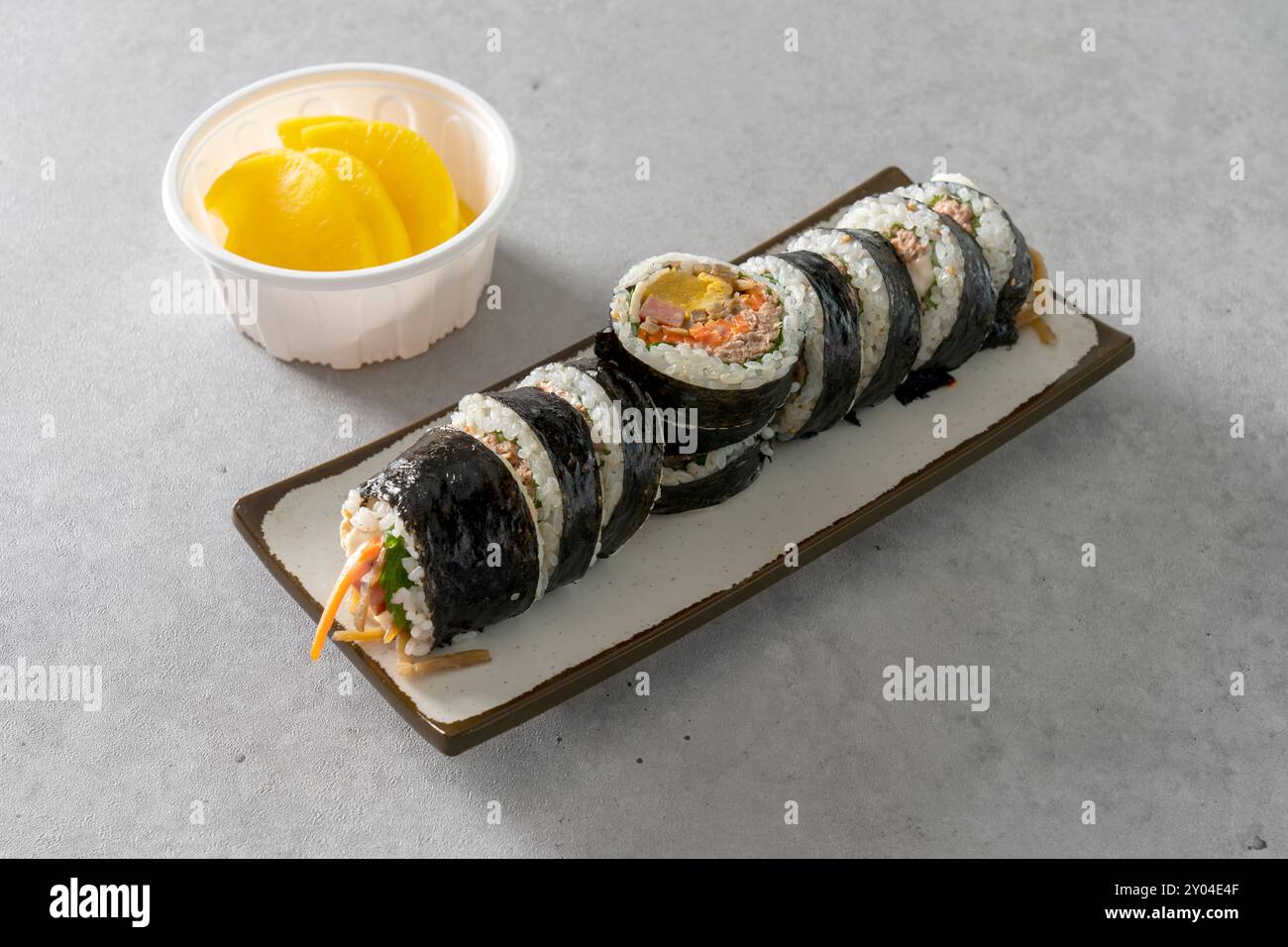 Tuna, kimbap, Korean food, stir-fried spicy pork, rice with rice, squid ...