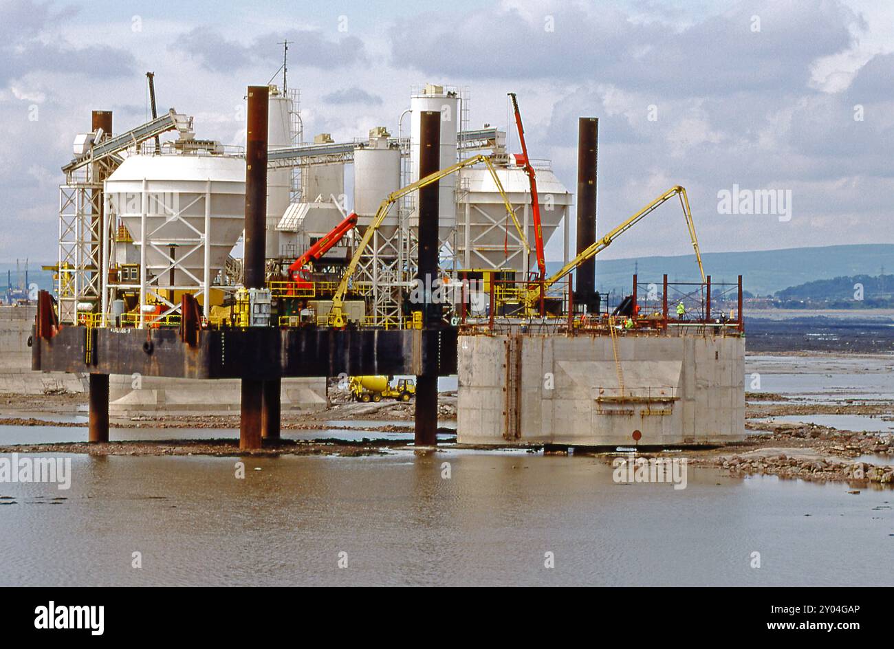 Concrete caisson structure hi-res stock photography and images - Alamy