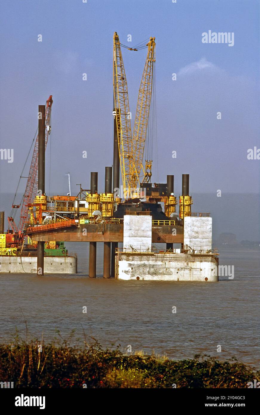 Concrete caisson structure hi-res stock photography and images - Alamy