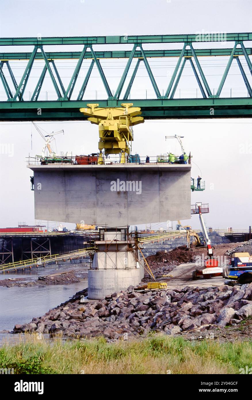 Gantry sections hi-res stock photography and images - Alamy