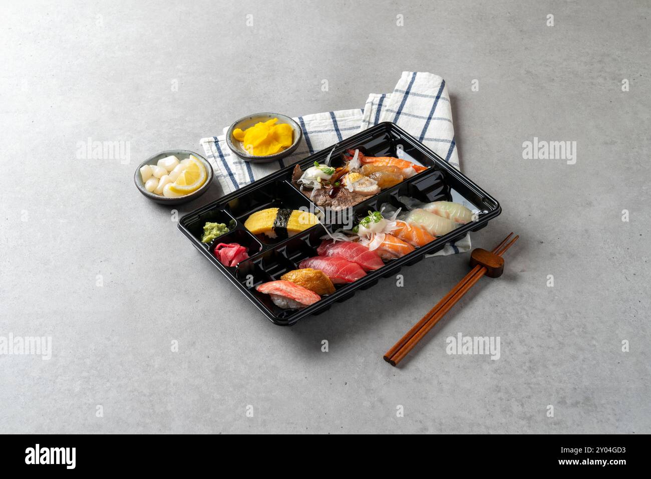 Japanese food, sashimi, sushi, flatfish, salmon, lobster, steamed, cold ...