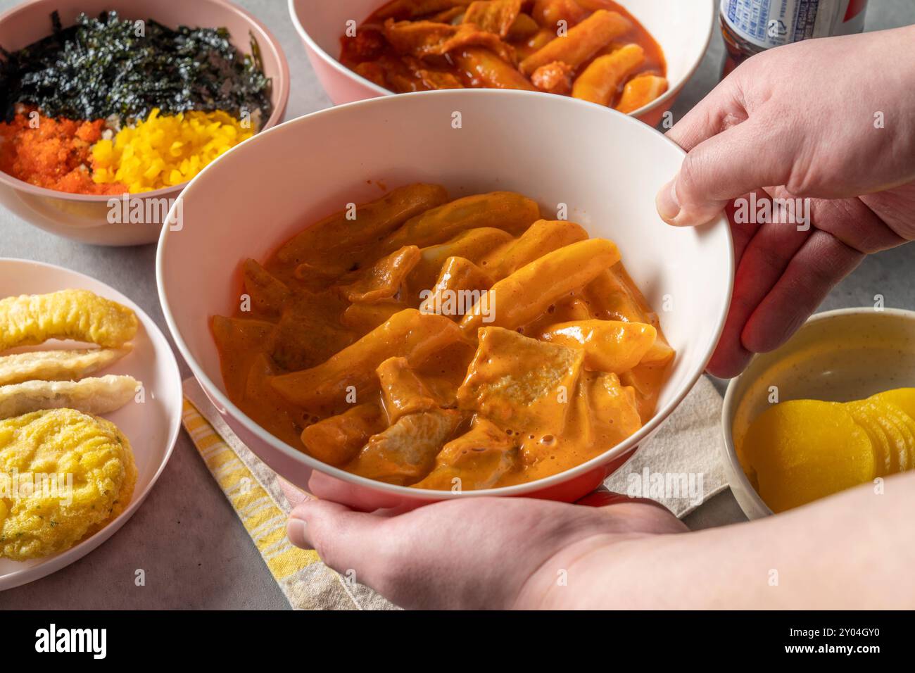 Tteokbokki, rose tteokbokki, fried food, Pache tteokbokki, snack food ...