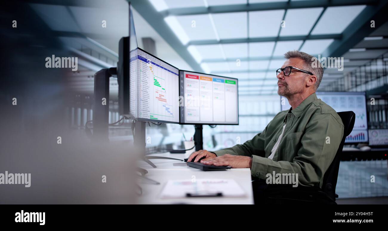 Business Schedule Calendar And Agenda Gantt Report Stock Photo - Alamy