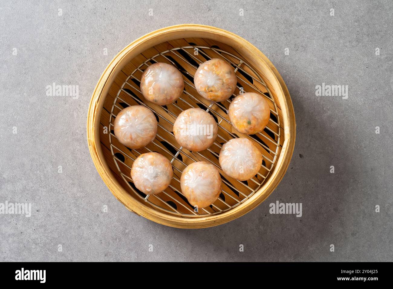 Dumplings, webfoot octopus, king shrimp, fried food, flying fish roe ...