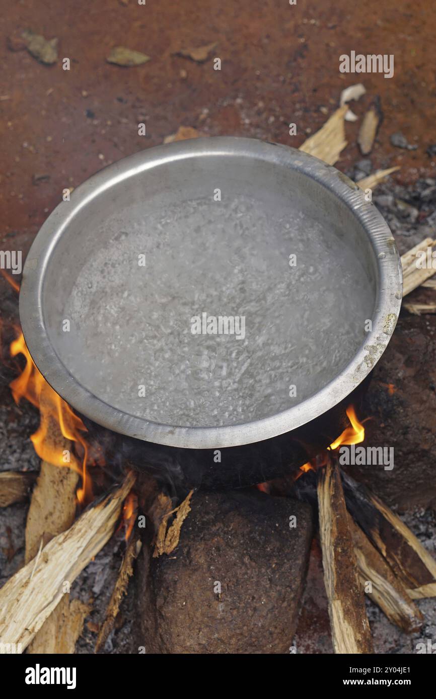 Boiling water over fire hi-res stock photography and images - Alamy