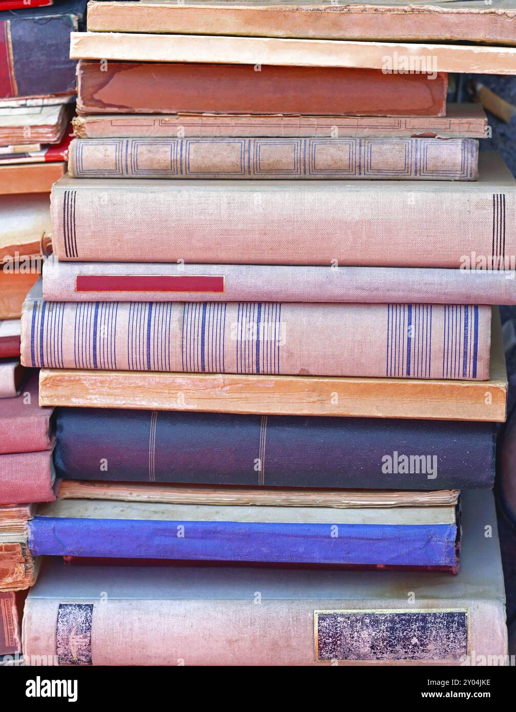Big book piles hi-res stock photography and images - Alamy
