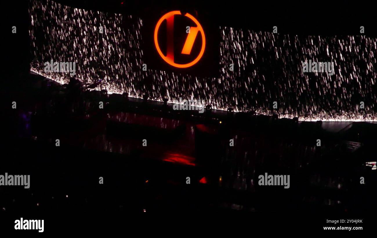 Inglewood, California, USA 28th August 2024 Josh Dunn and Tyler Joseph ...