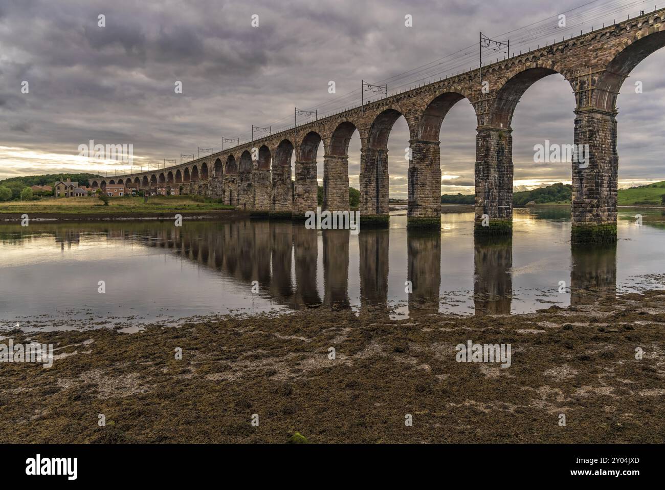 Royal Border Bridge over the River Tweed in Berwick-upon-Tweed ...