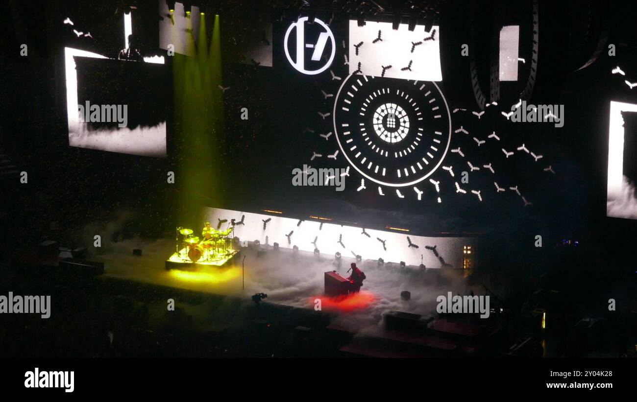 Inglewood, California, USA 28th August 2024 Josh Dunn and Tyler Joseph ...