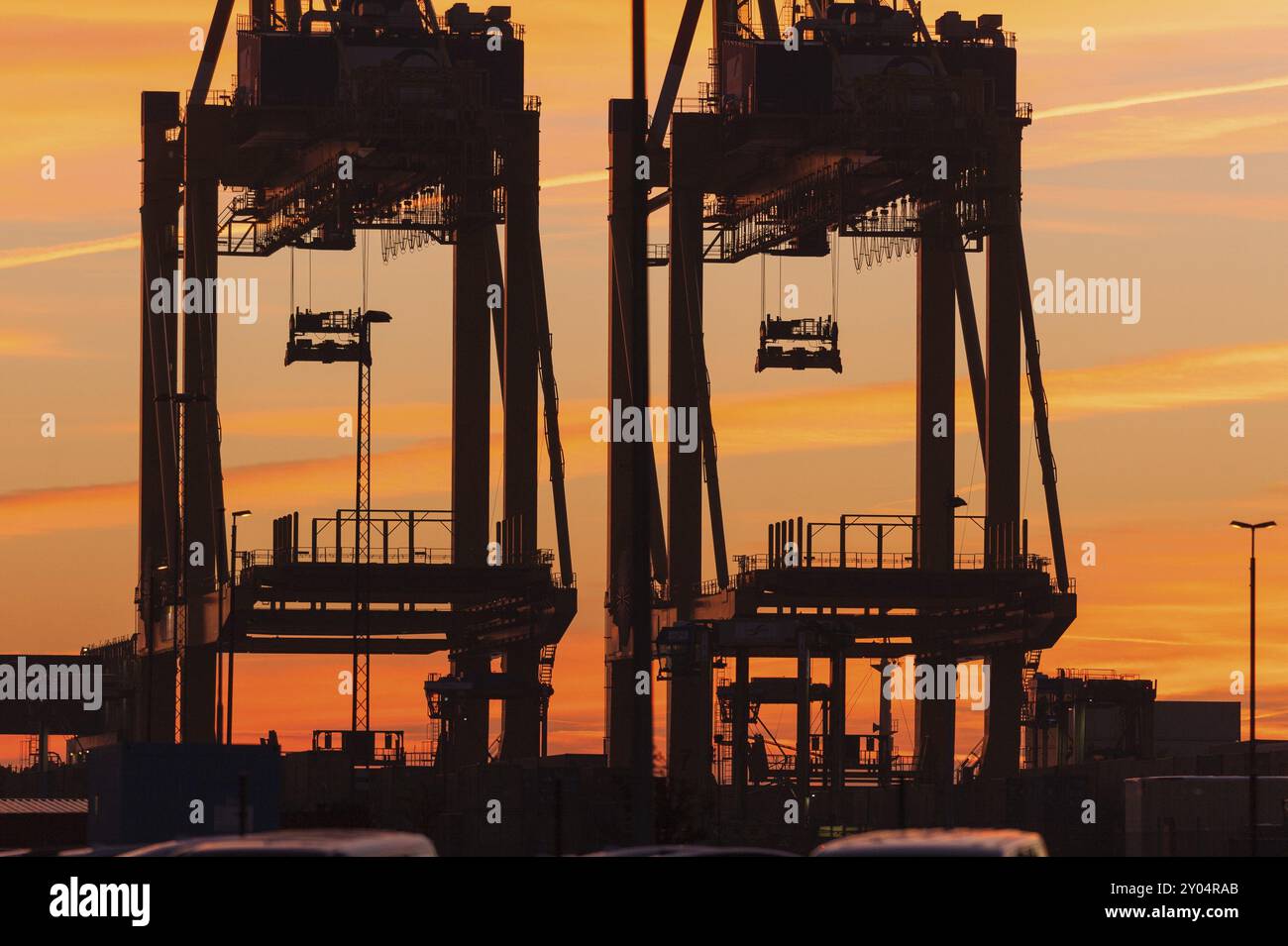 Container bridge. Portainer Stock Photo - Alamy