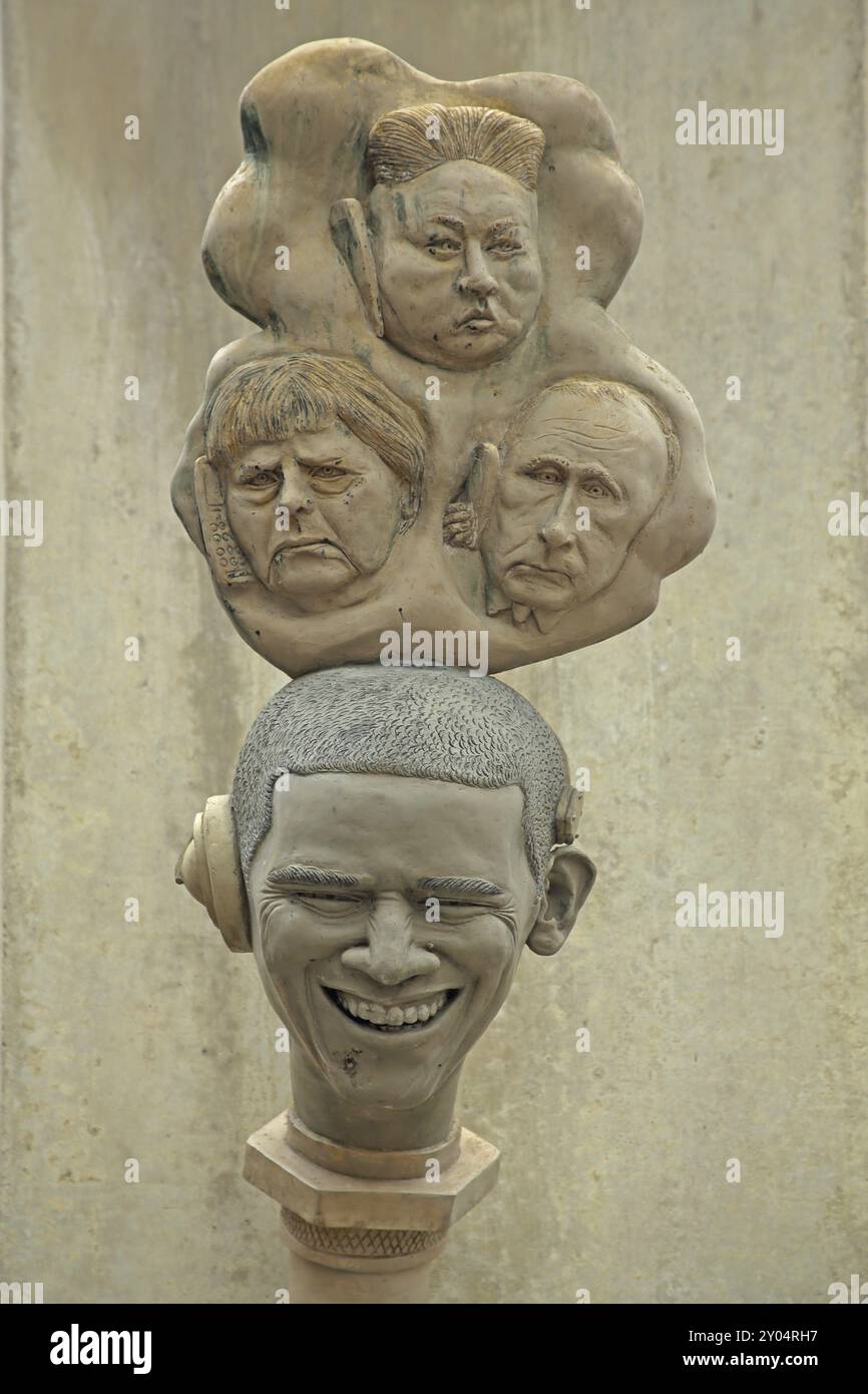 Sculpture Paradise Serpent by Peter Lenk 2015, presidents, Barack Obama ...