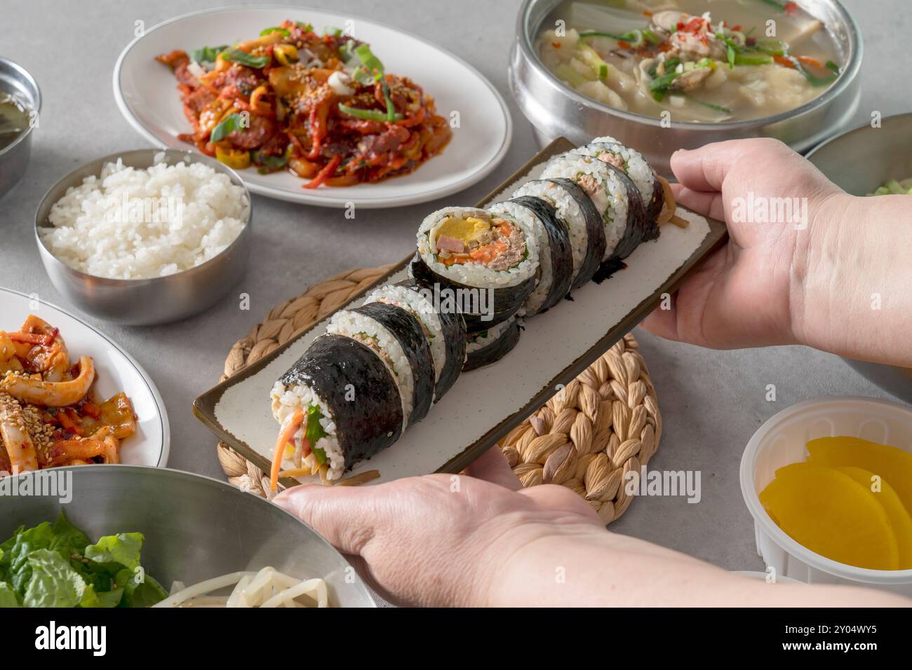 Tuna, kimbap, Korean food, stir-fried spicy pork, rice with rice, squid ...