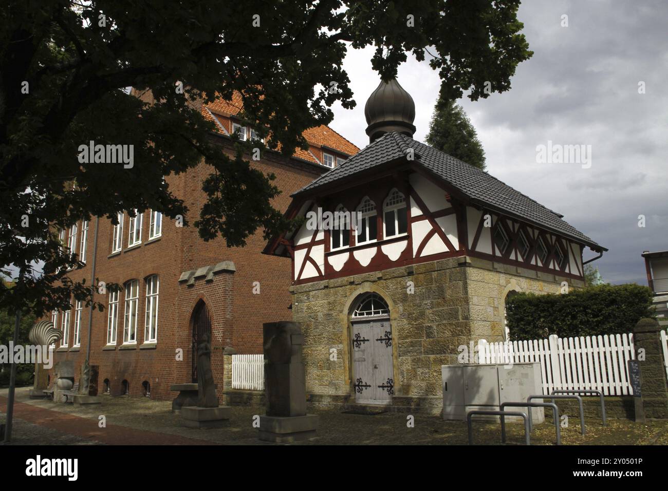 Transformers houses hi-res stock photography and images - Alamy