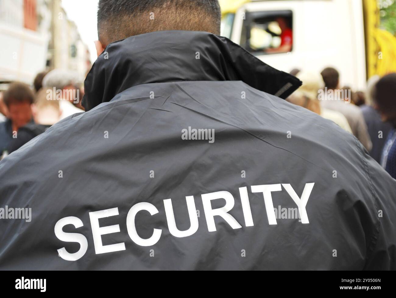 Crowd controls hi-res stock photography and images - Alamy