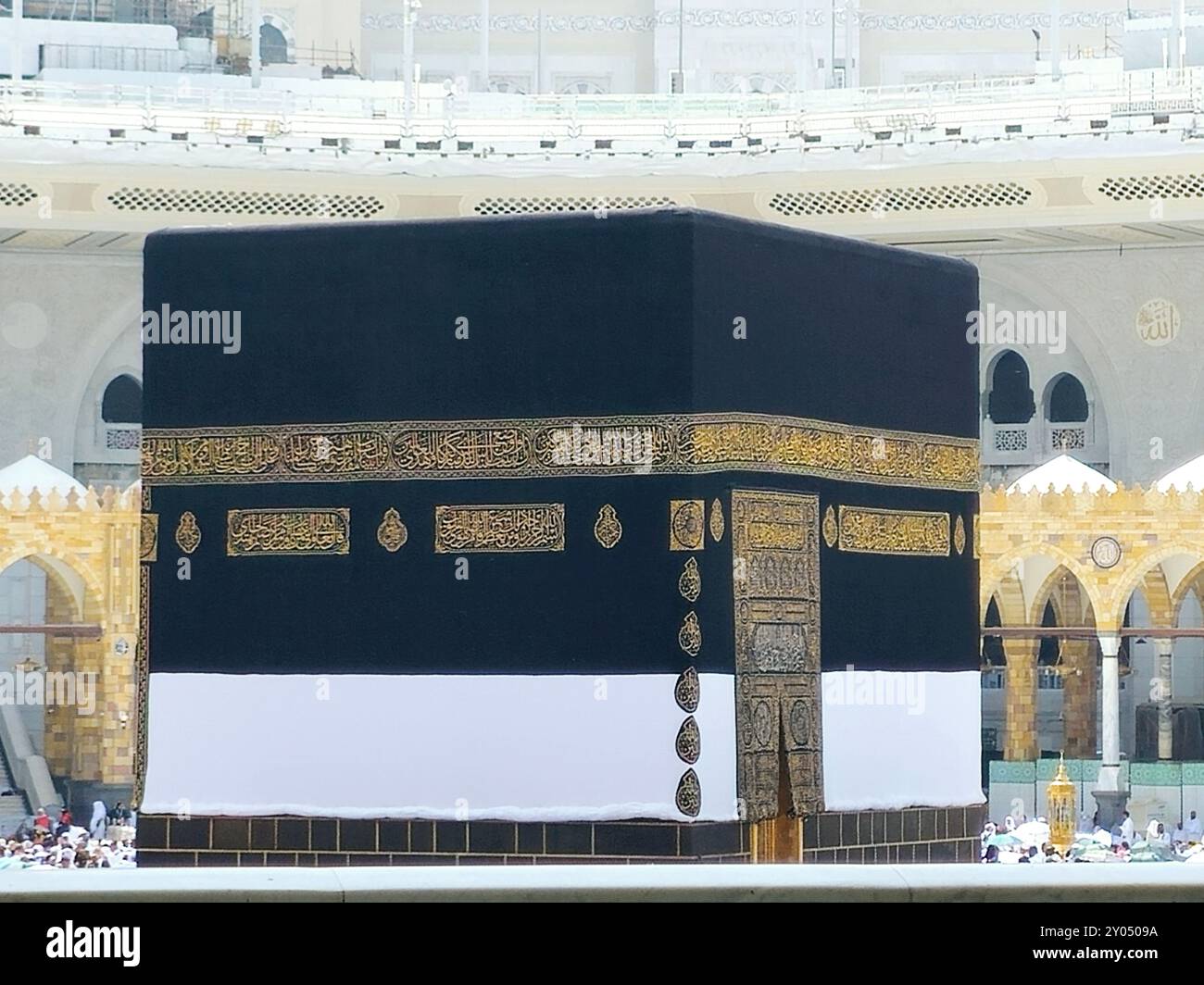 Mecca, Saudi Arabia, June 4 2024: Tawaf around Kaaba in Hajj ...