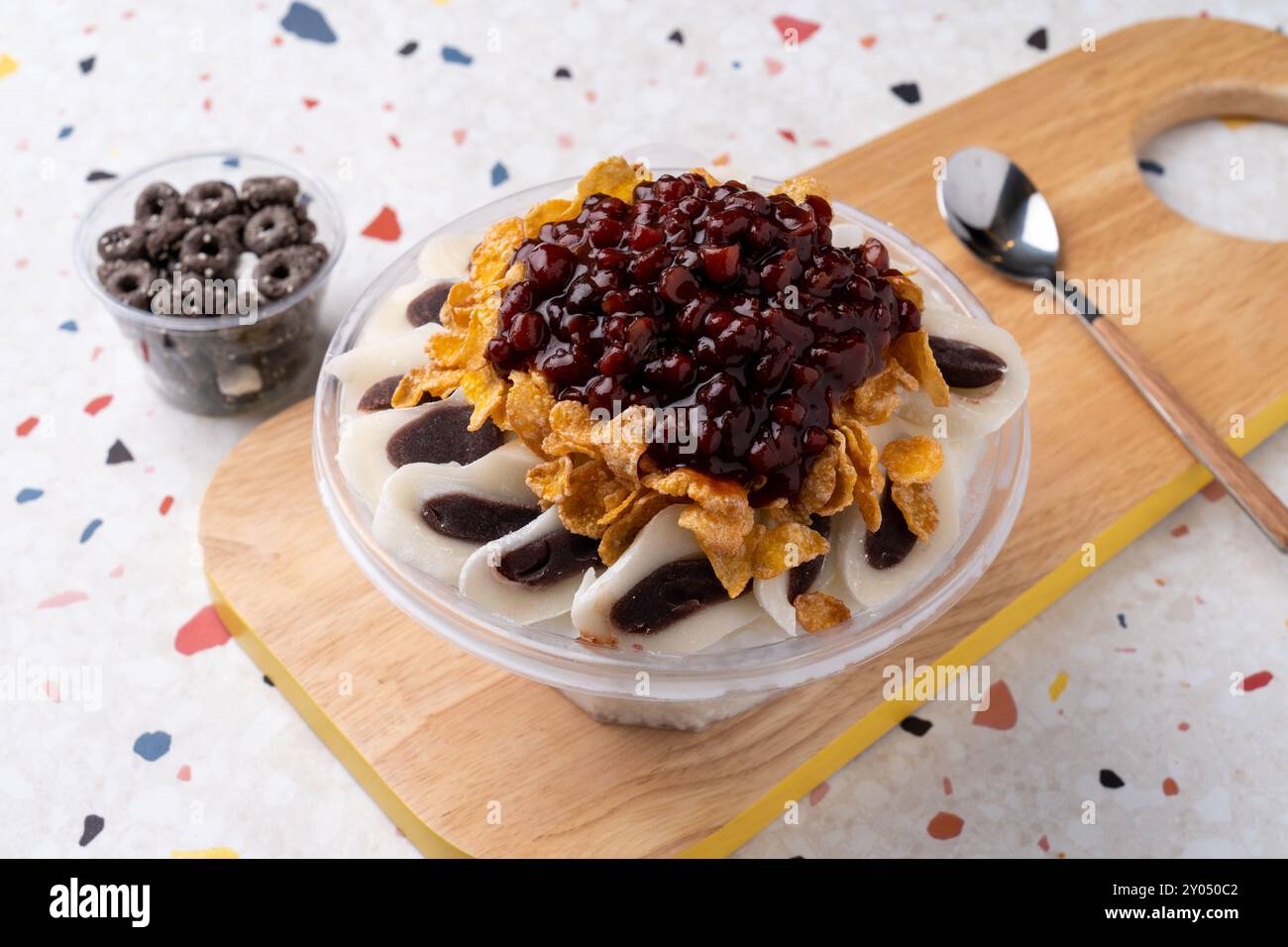 Kaya, toast, butter, cheese, patbingsu, Oreo bingsu, apple mango cheese ...