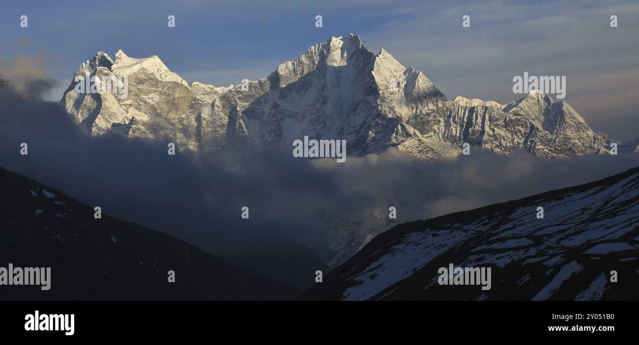View from the Gokyo valley, Solu Khumbu, Nepal, Asia Stock Photo - Alamy