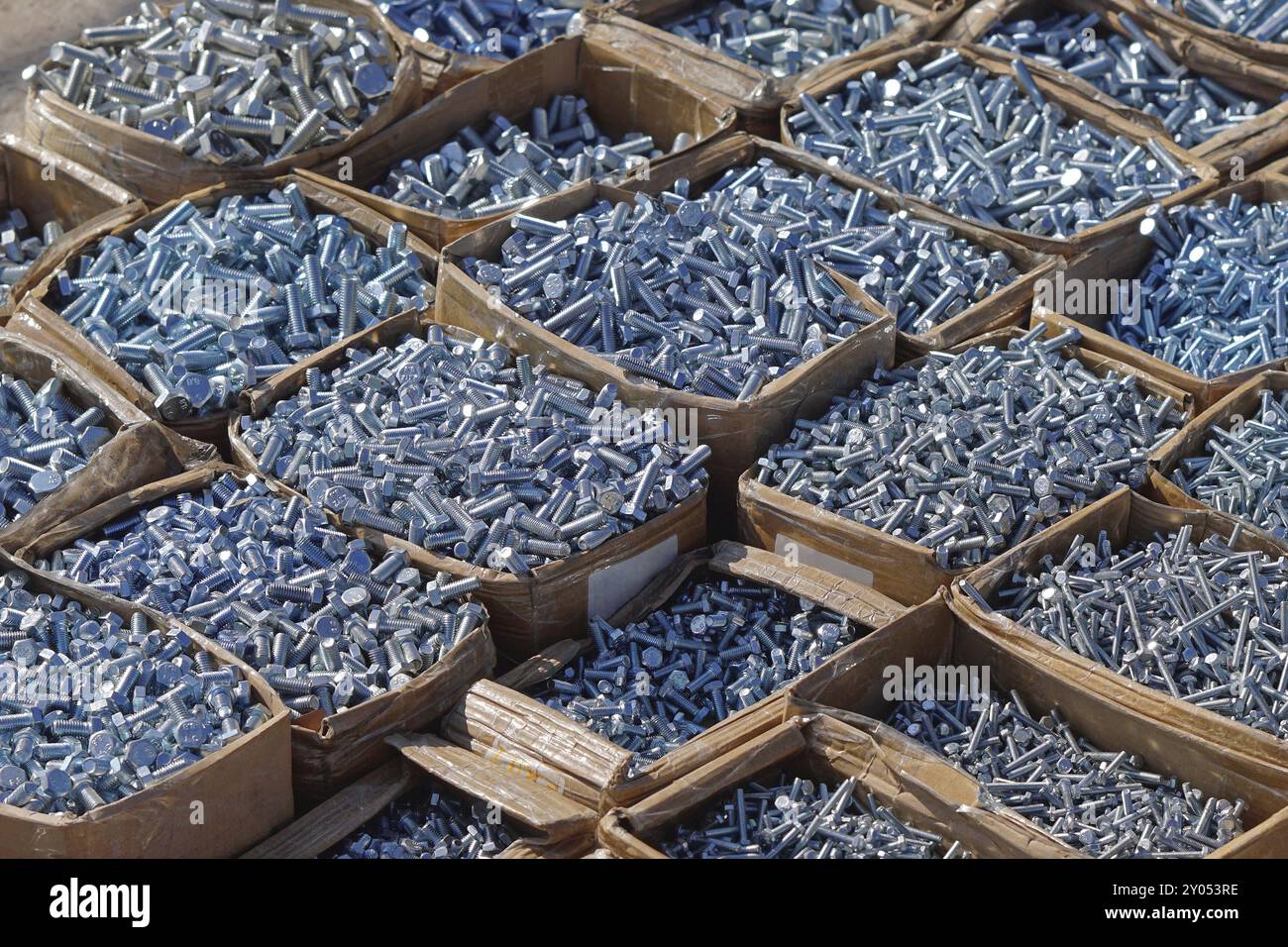 Different sizes containers hi-res stock photography and images - Alamy