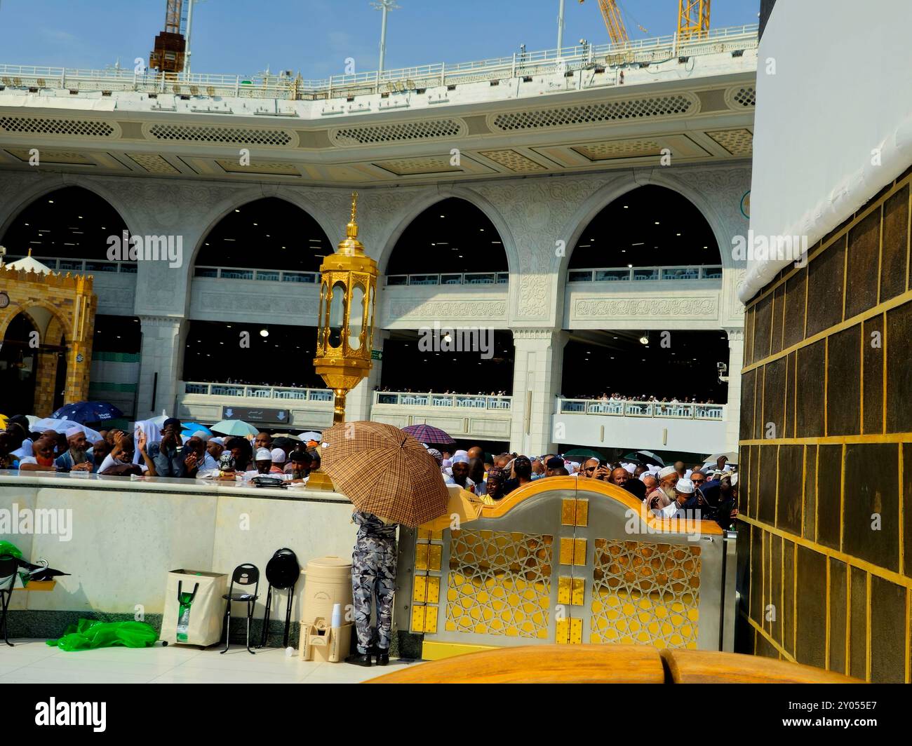 Mecca, Saudi Arabia, June 21 2024: Hijr Ismael or Hateem, a low wall ...