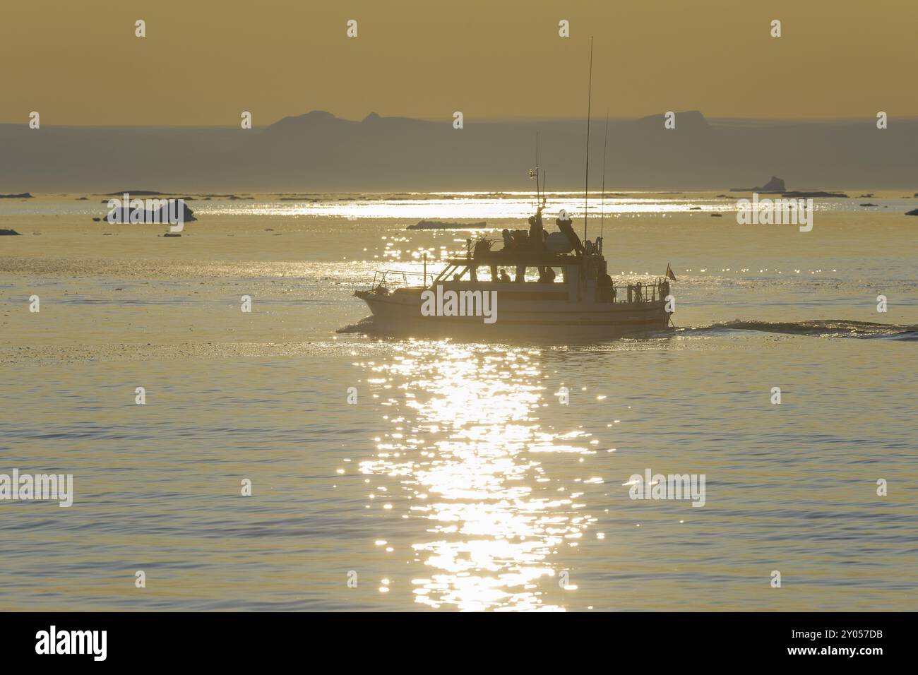Excursion boat on fjord Ilulissat, Icefjord, Disko Bay, Qaasuitsup ...