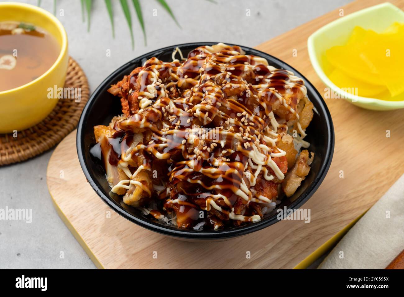 Korean food, stir-fried pork, spicy, anchovy, gimbap, side dish ...