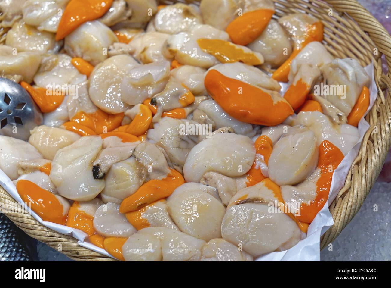Sea shells in baskets hi-res stock photography and images - Alamy