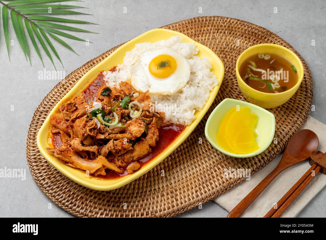 Korean food, stir-fried pork, spicy, anchovy, gimbap, side dish ...