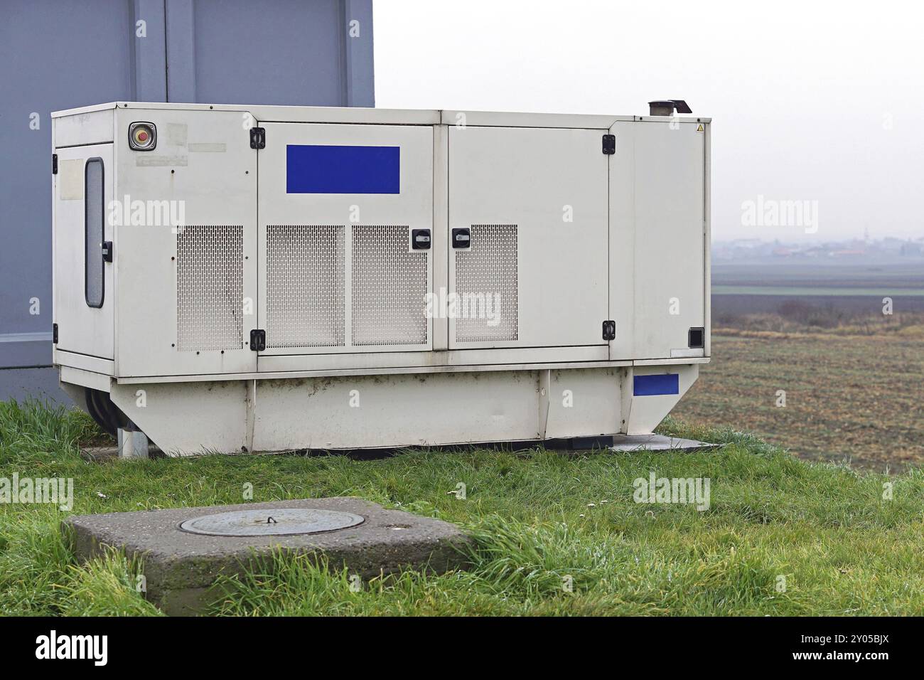 Diesel generator people hi-res stock photography and images - Alamy
