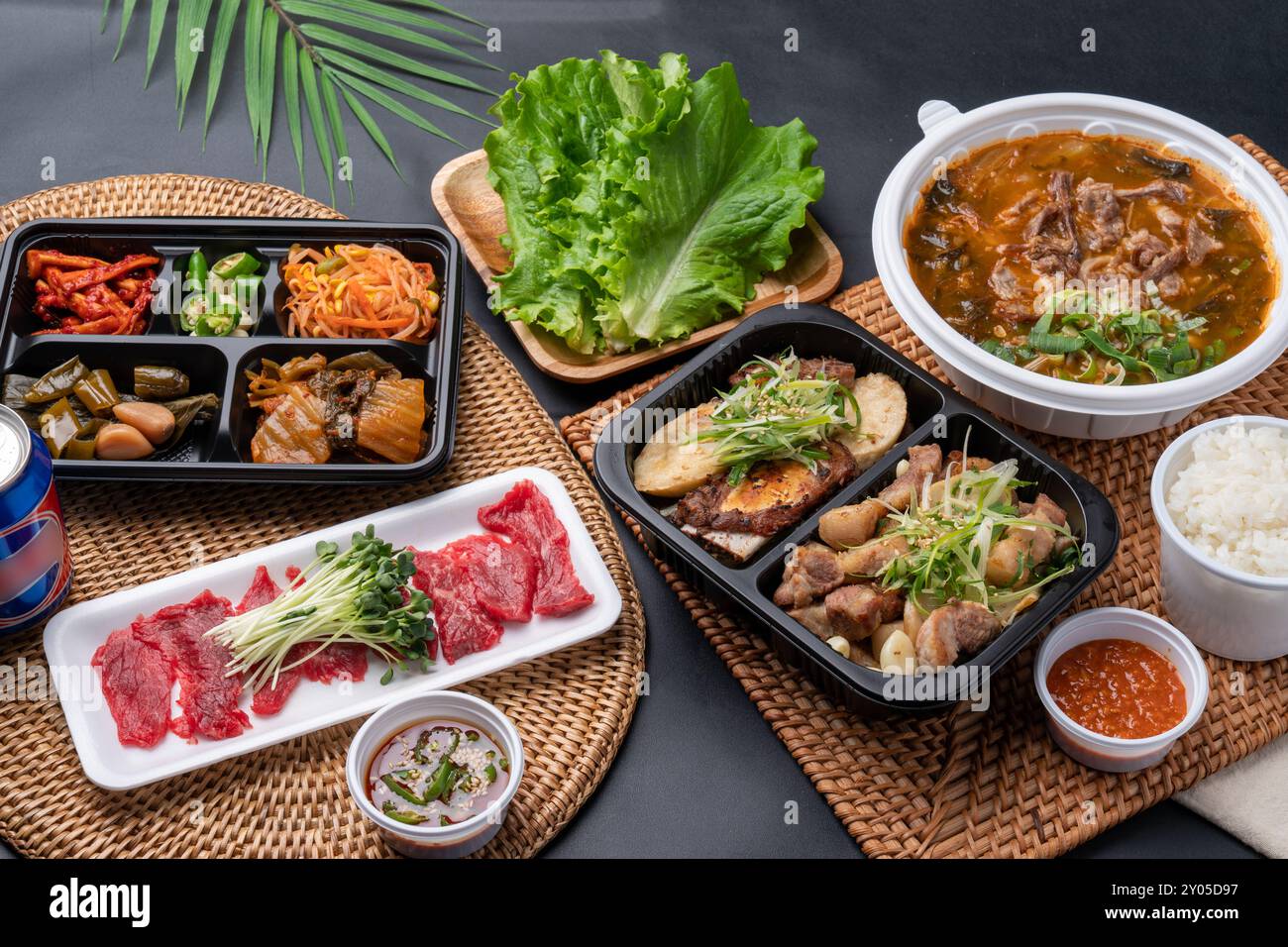 Korean food, Korean beef, beef sashimi, Handon, beef sashimi, raw pork ...