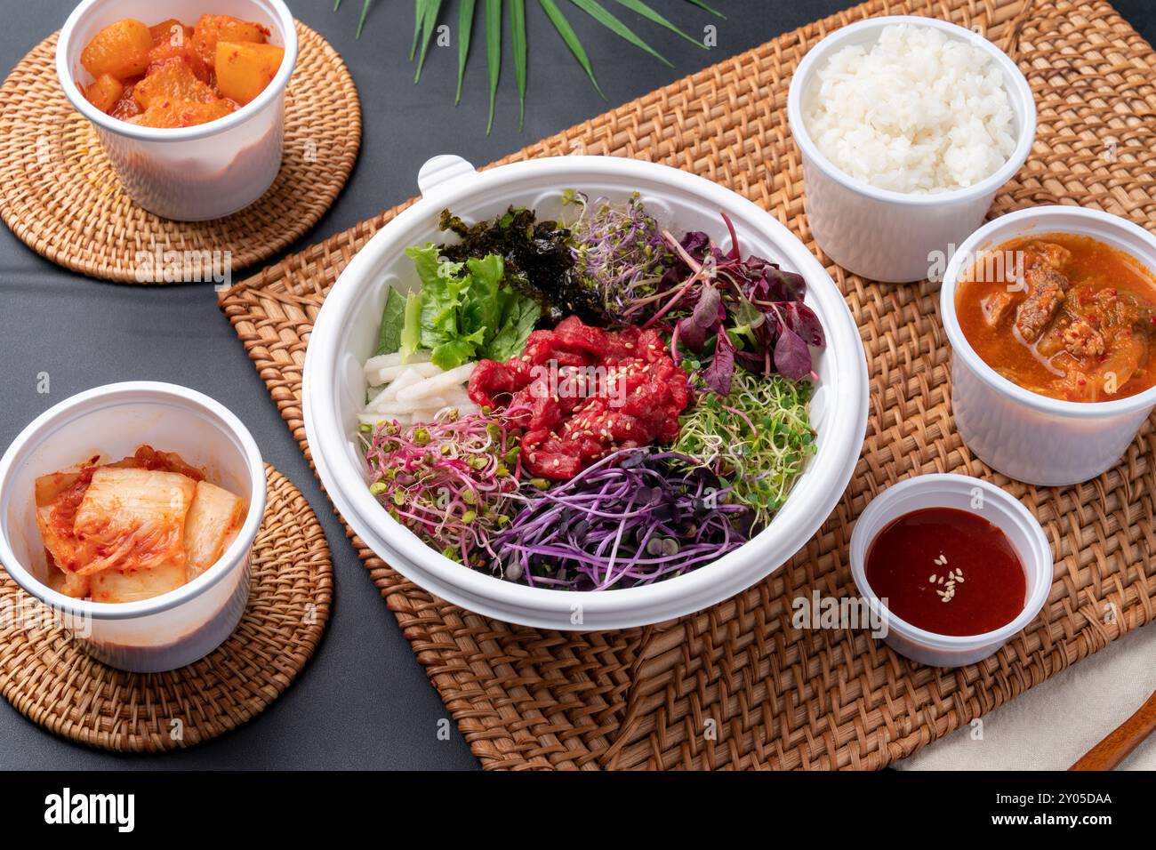 Korean food, Korean beef, beef sashimi, Handon, beef sashimi, raw pork ...