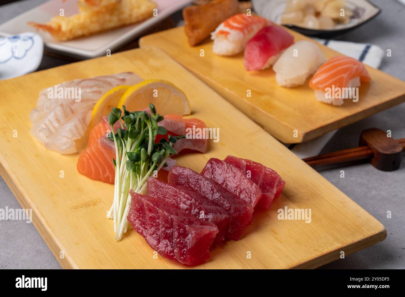 Flatfish, sushi, salmon, fish, sashimi, shrimp, tuna, Japanese, big ...