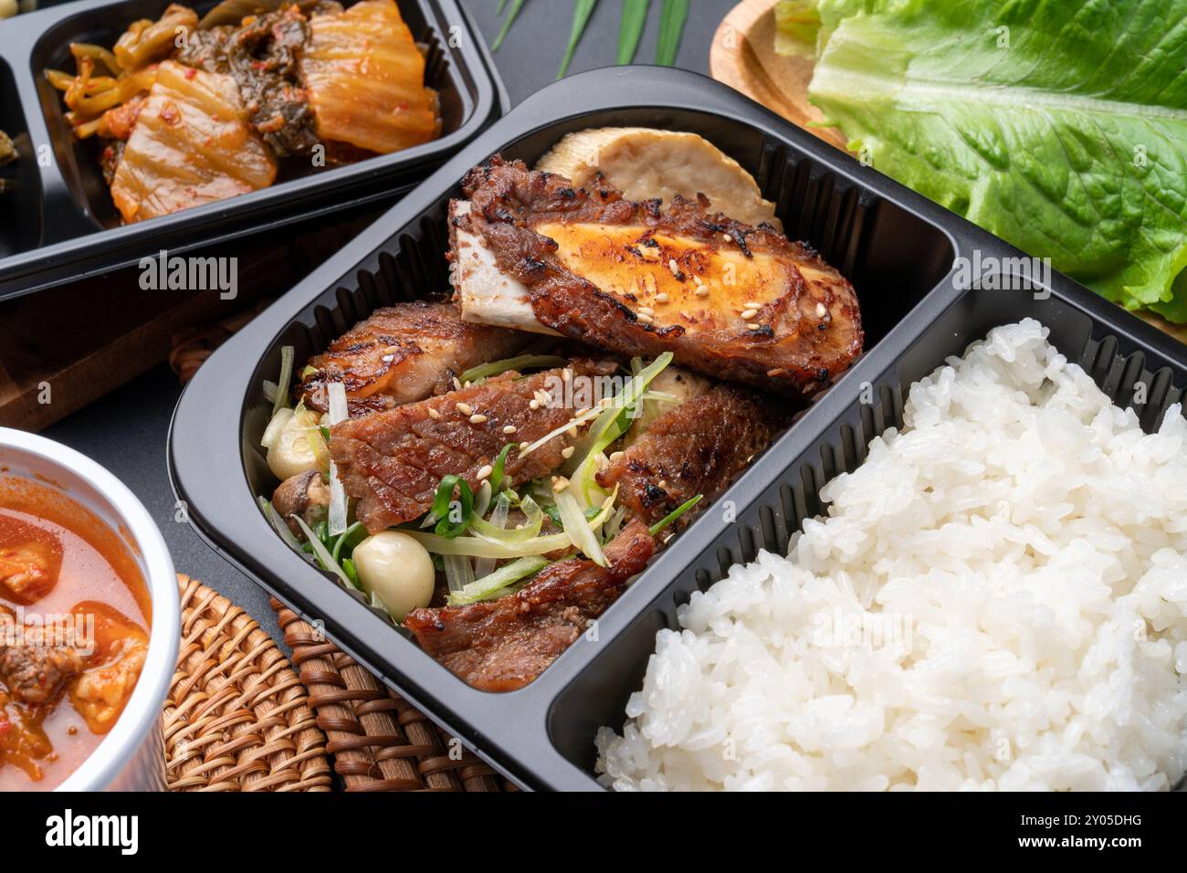 Korean food, Korean beef, beef sashimi, Handon, beef sashimi, raw pork ...