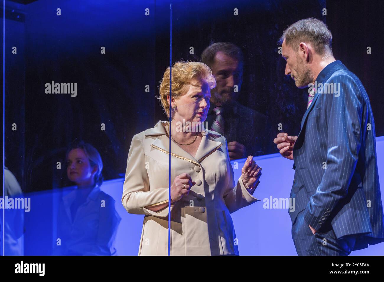 Director: Guntbert Warns Performers: with Dietrich Adam, Maya Alban ...