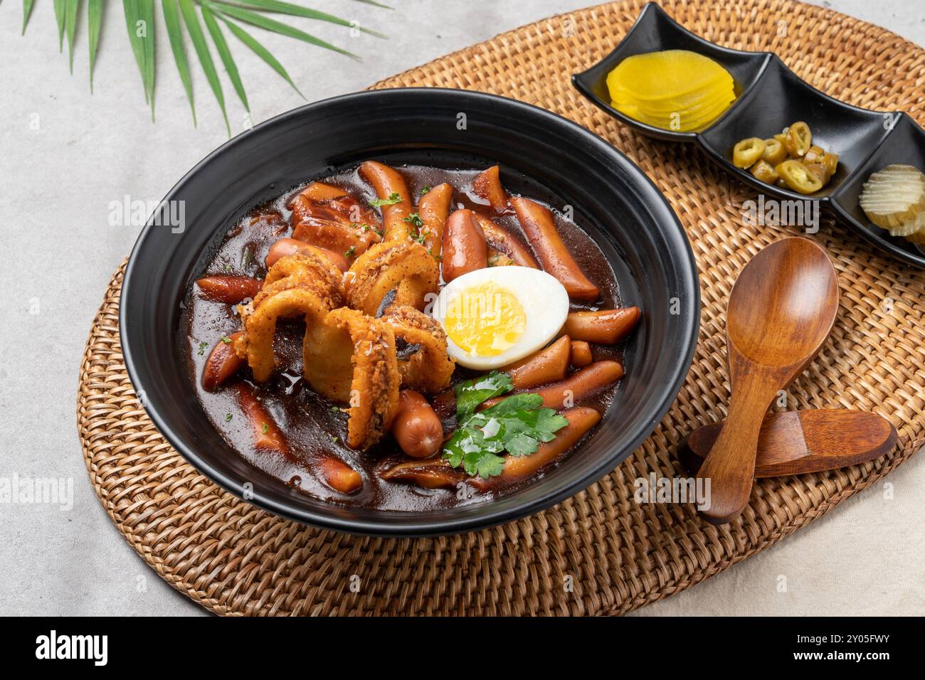 Jewelry, kimbap, chicken leg, boneless, cream, rice cake, pasta, rosé ...