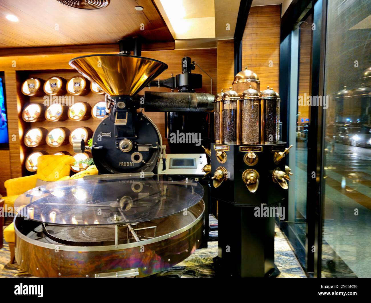 Cairo, Egypt, July 13 2024: Coffee roasting machine, Roasting coffee ...