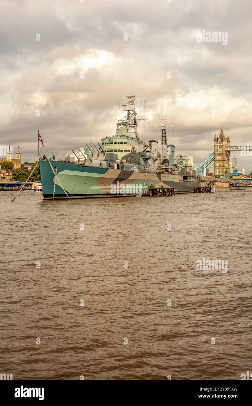 HMS Belfast Town Class Light Cruiser Stock Photo - Alamy