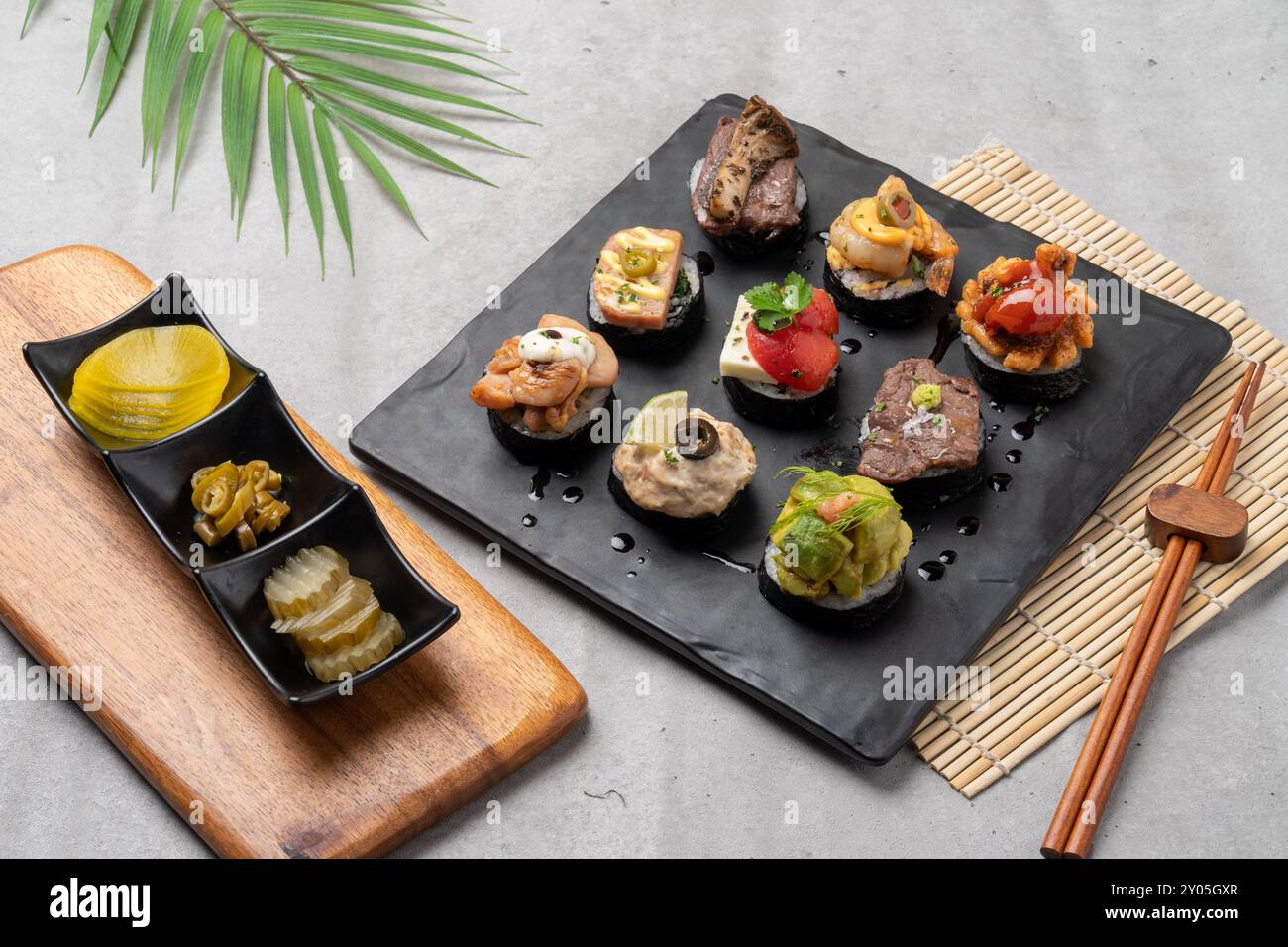 Jewelry, kimbap, chicken leg, boneless, cream, rice cake, pasta, rosé ...