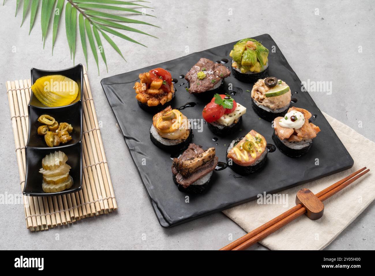 Jewelry, kimbap, chicken leg, boneless, cream, rice cake, pasta, rosé ...