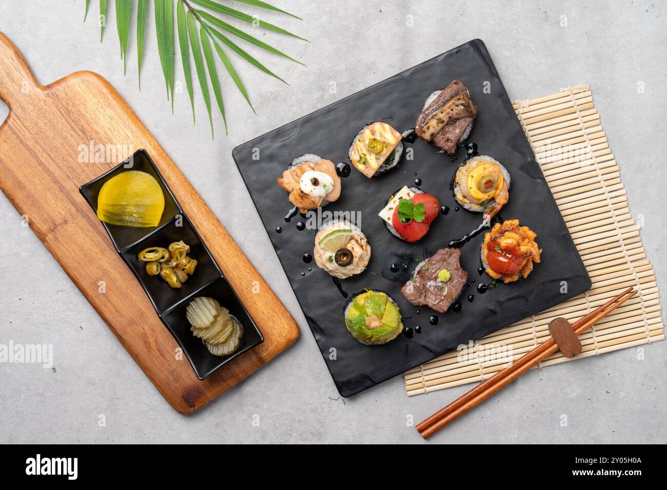 Jewelry, kimbap, chicken leg, boneless, cream, rice cake, pasta, rosé ...