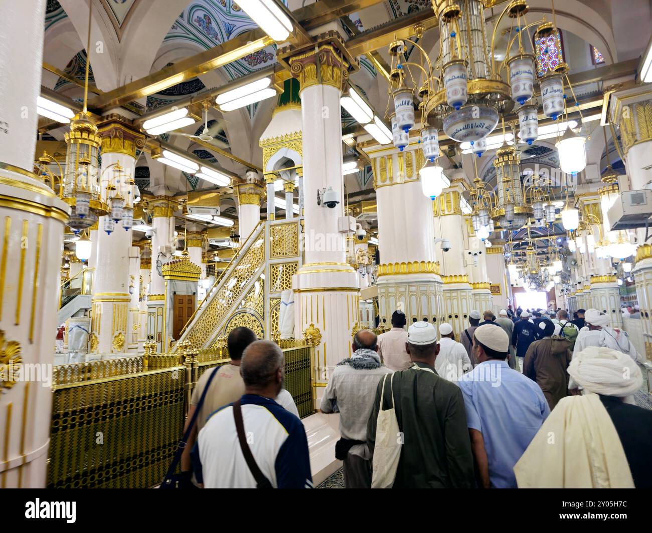 Medina, Saudi Arabia, June 26 2024: Al Rawda Al Sharefa, The Grave of ...