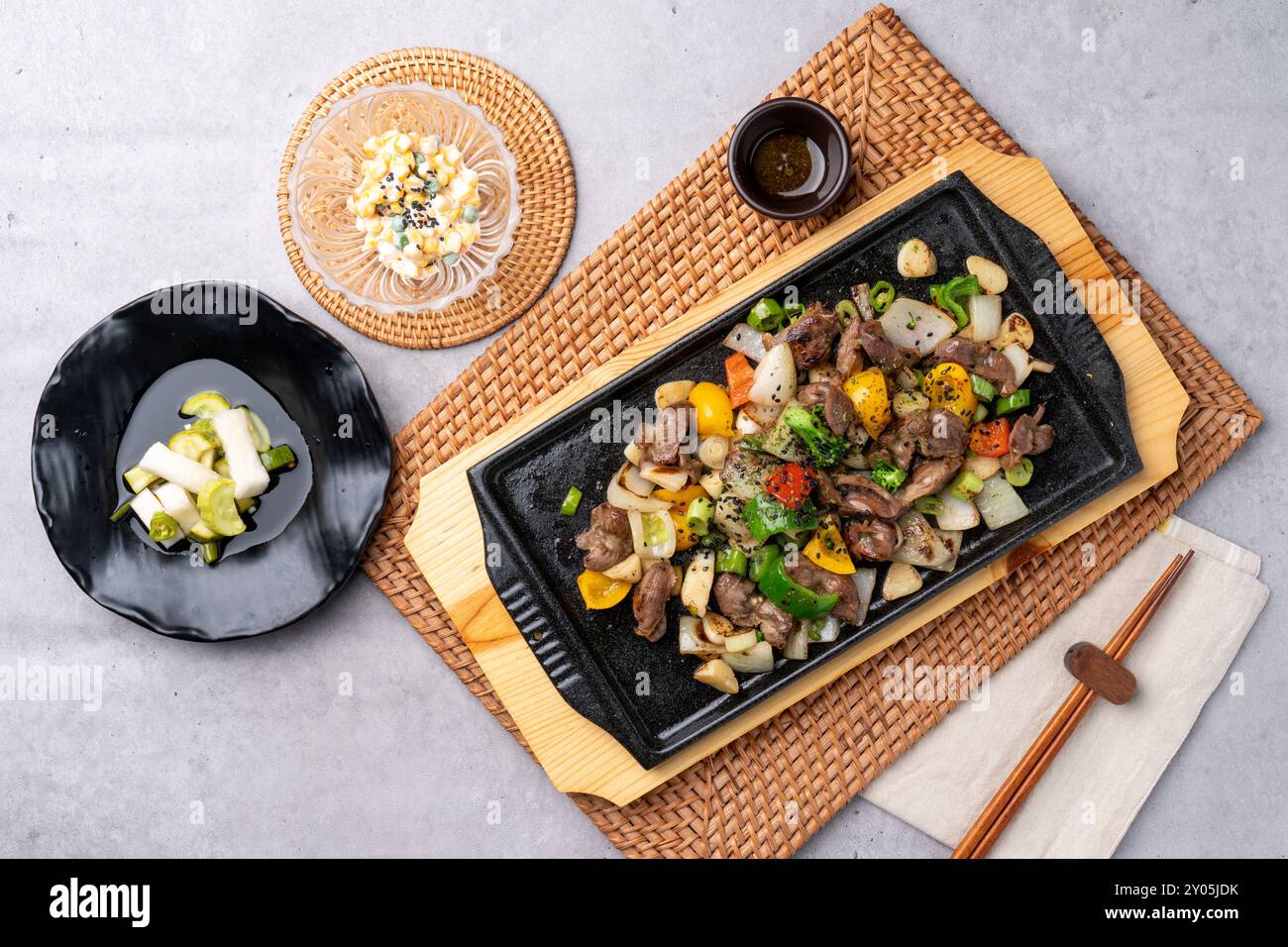 Korean food, cube, steak, cartilage, stir-fry, seafood jjambbong, soup ...