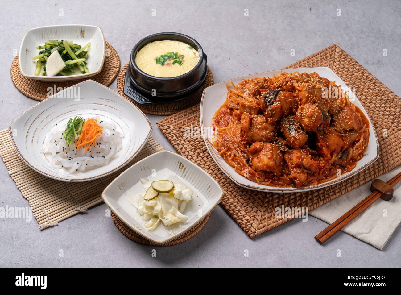 Korean food, Korean don, raw meat, kimchi, steamed, agu, pollack, dried ...