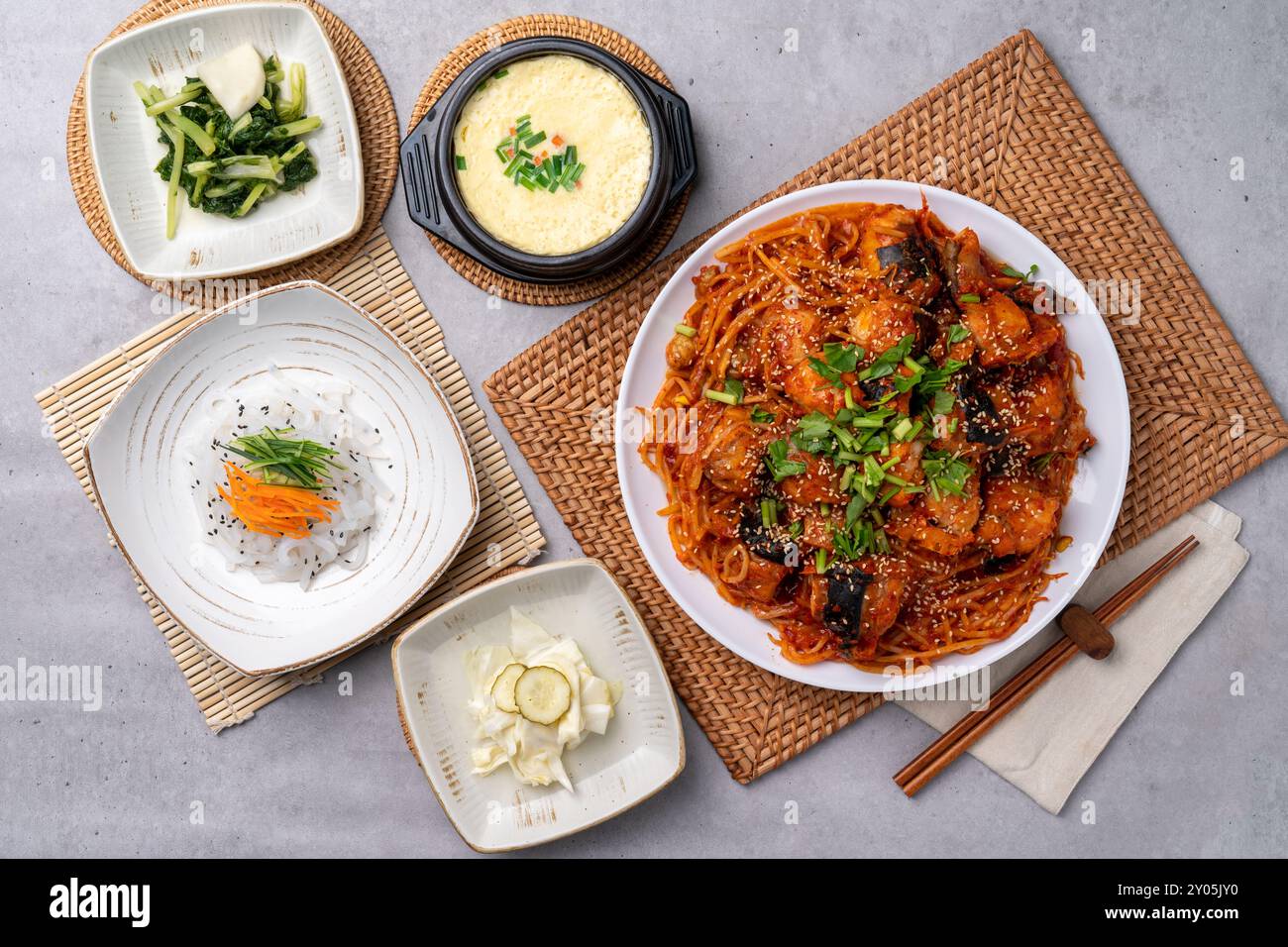 Korean food, Korean don, raw meat, kimchi, steamed, agu, pollack, dried ...