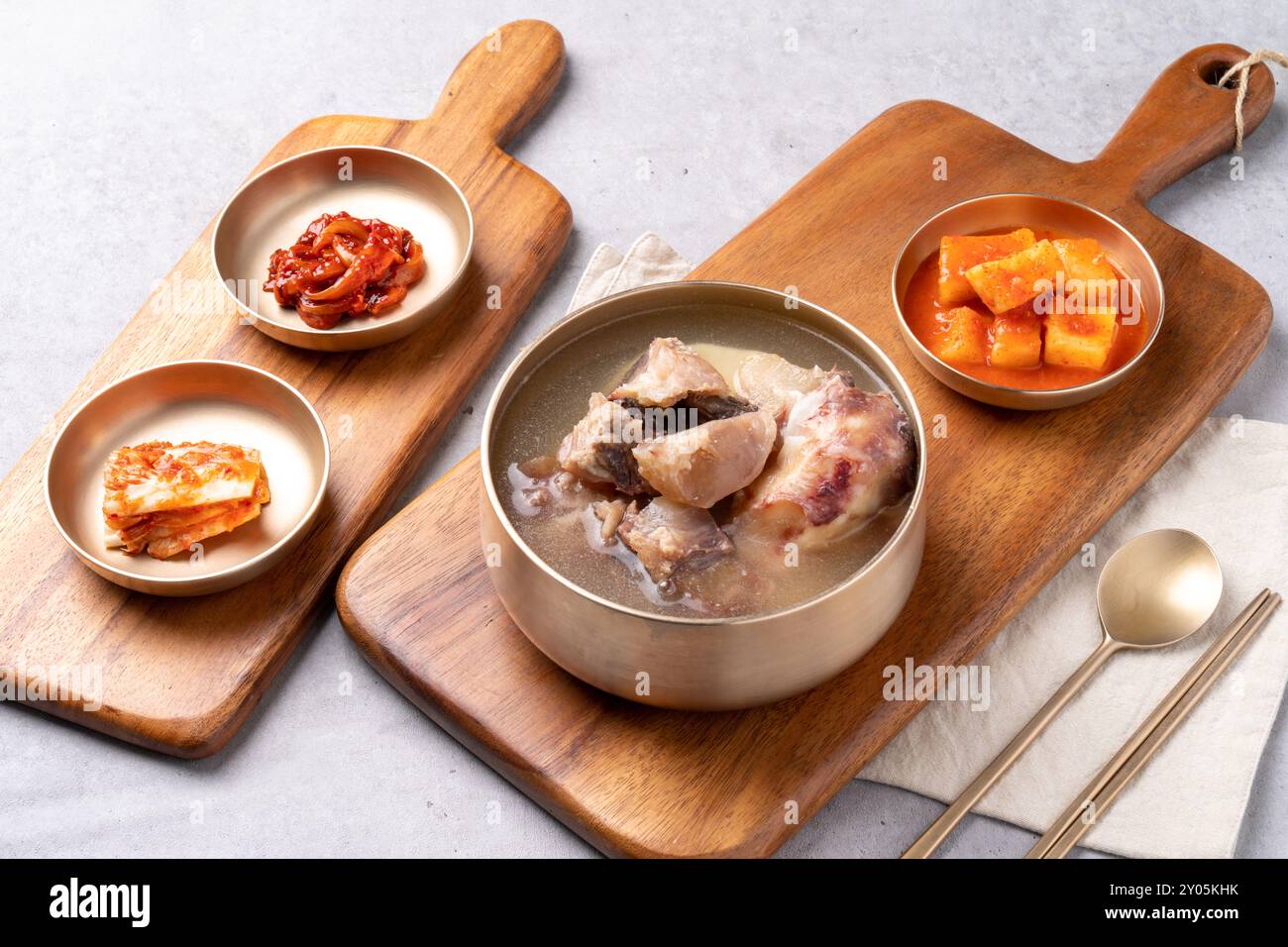 Korean food, Korean beef, gomtang, beef camouflage, crucible soup ...